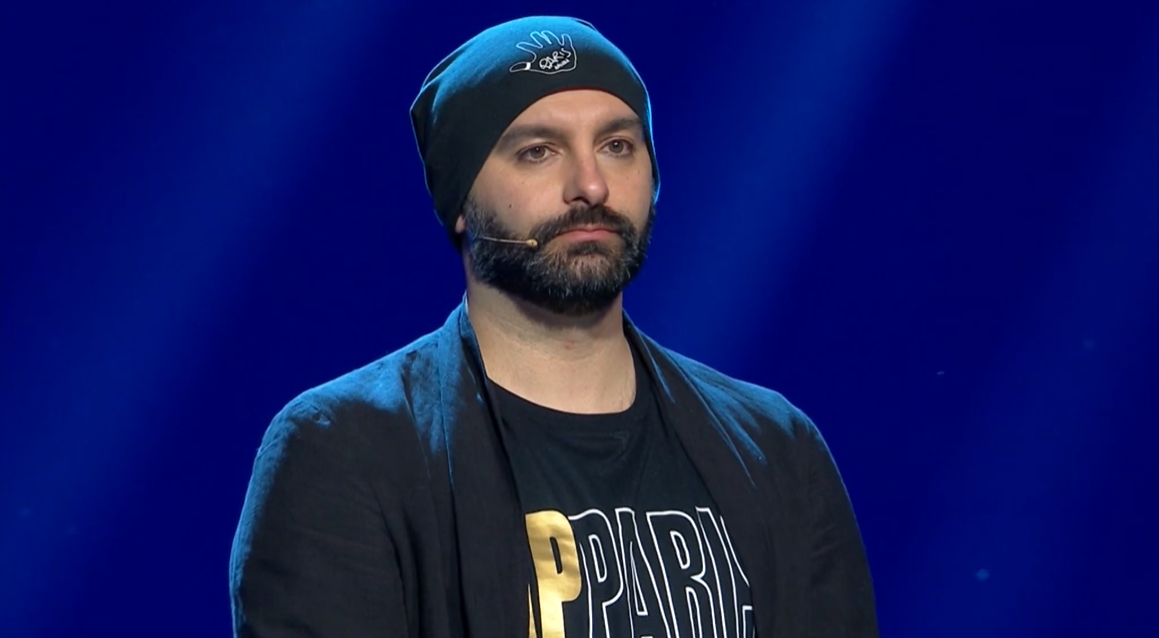 Ascolti Tv: Maradona, l'omaggio al grande campione. Andrea Paris vince ...